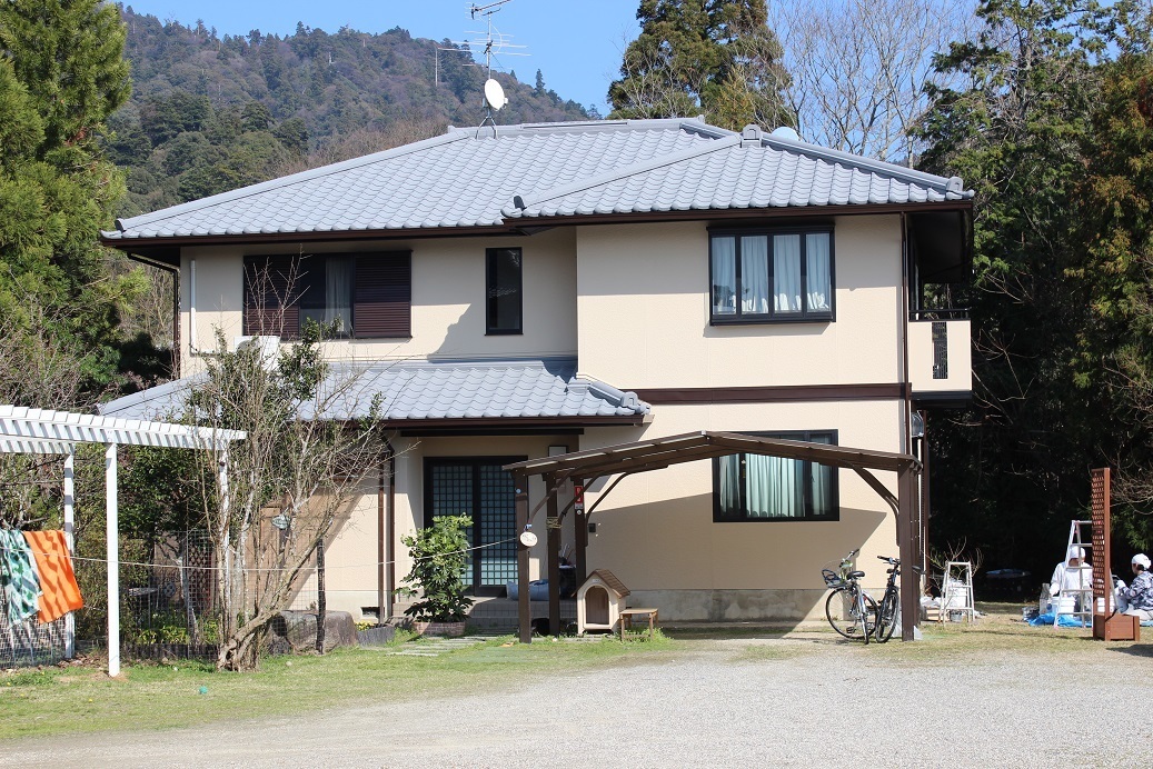 外壁19-75D 屋根N-50ガイナ塗装施工例 - 外壁塗装専門店ペイント一番 西宮営業所（兵庫県西宮市）